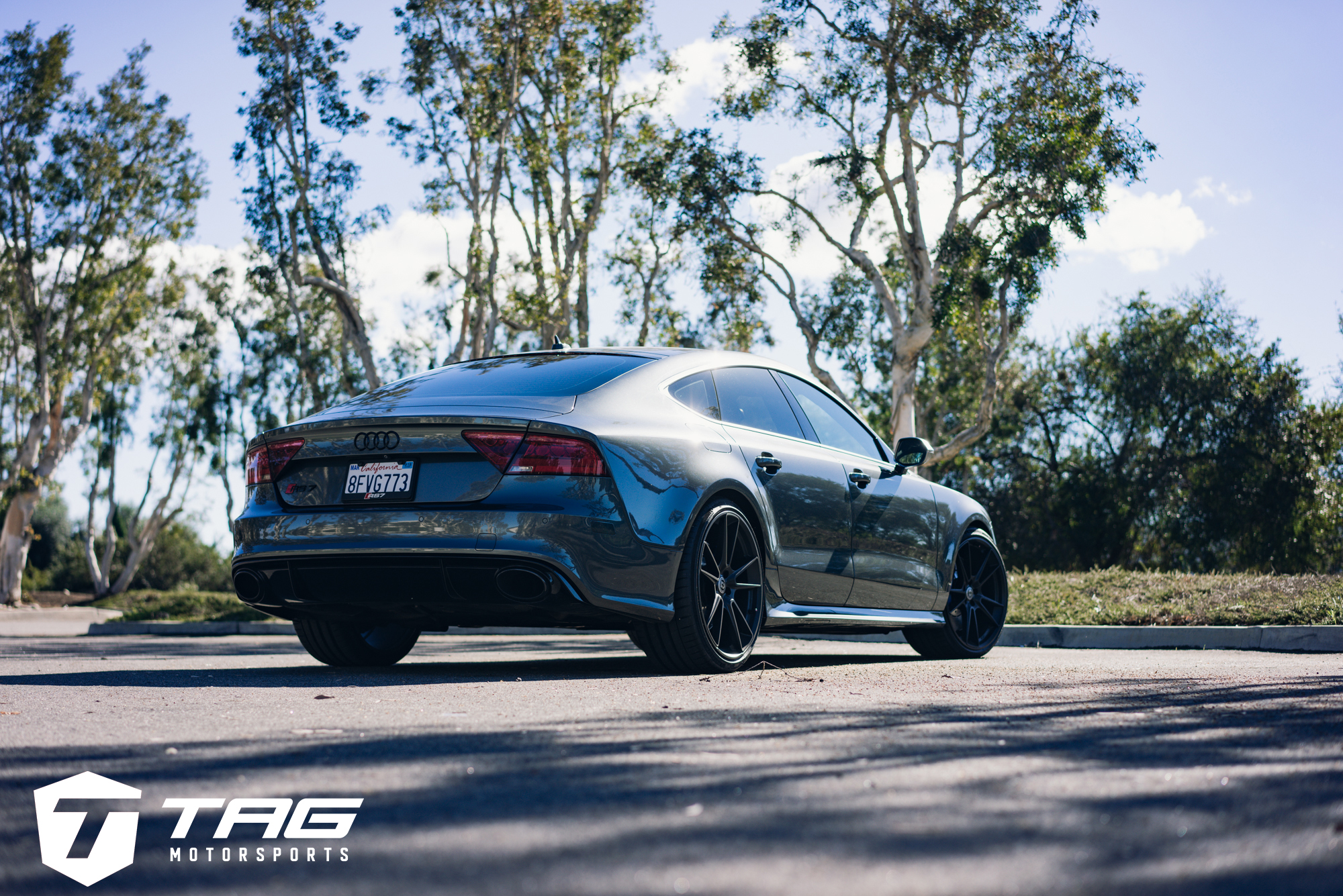 CLEAN AND SIMPLE RS7 - HRE Flowform - TAG Motorsports