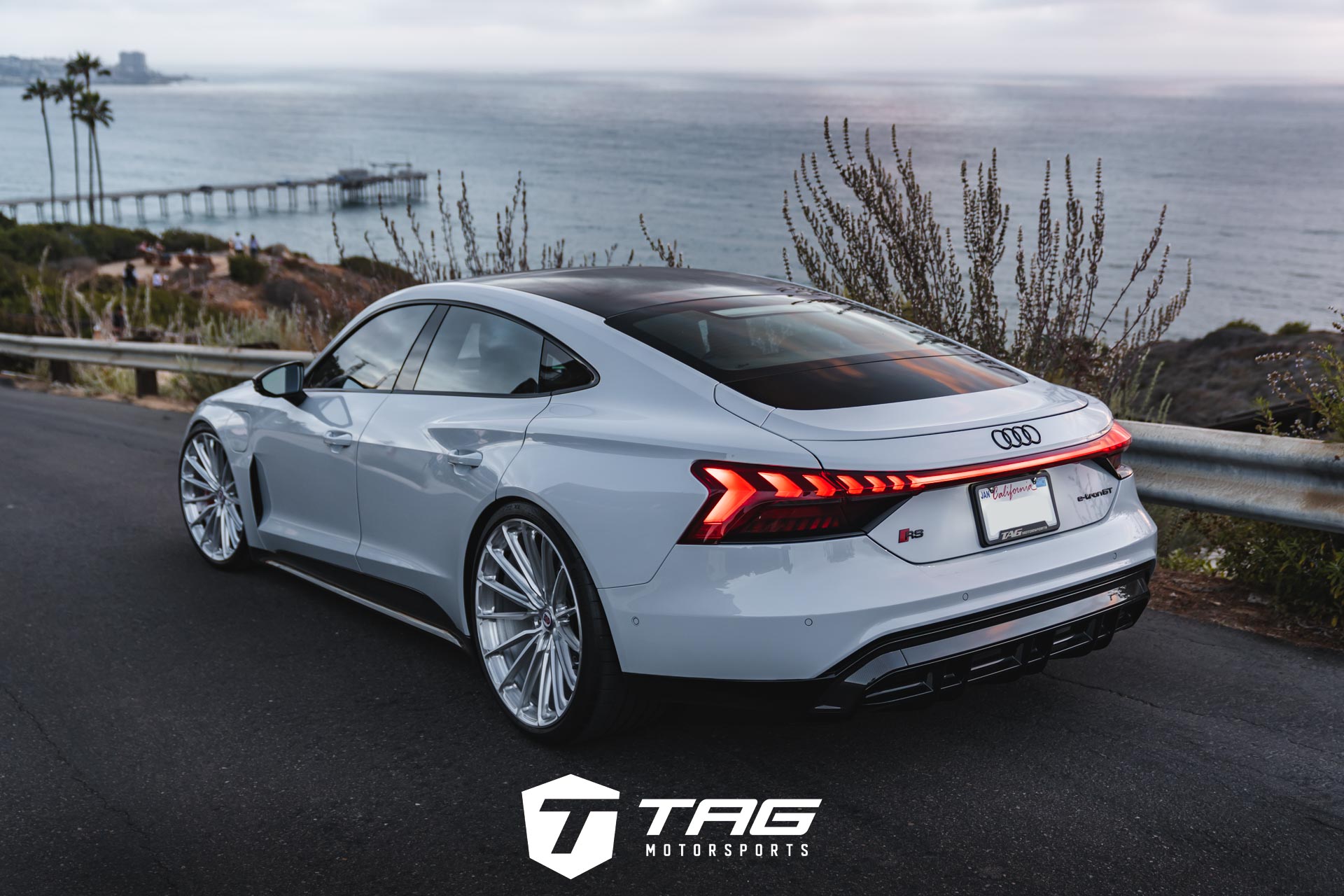 NEW WHEELS!! - TAG MOTORSPORTS RS E-TRON GT ON THE NEW HRE P103SC