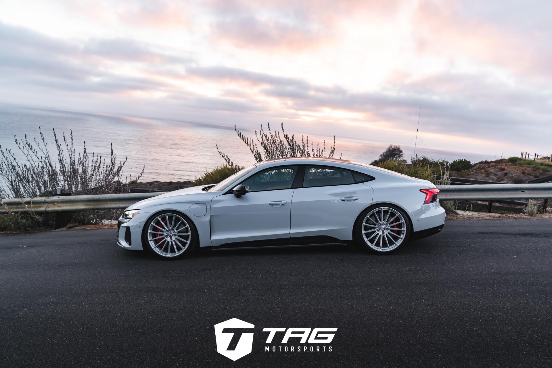 NEW WHEELS!! - TAG MOTORSPORTS RS E-TRON GT ON THE NEW HRE P103SC