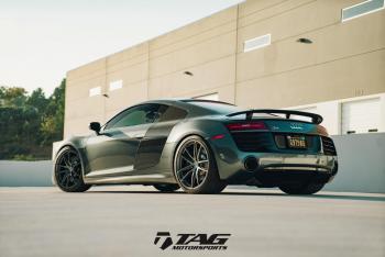 17' R8 V10+ on 20/21 HRE S201H Wheels