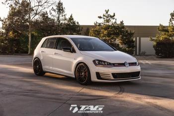 15' VW Golf R on Vossen CVT