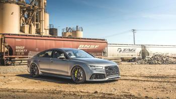 17' Audi RS7 with Prior Design PD700R lip