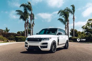 23' Range Rover "Whiteout" on Vossen HF-5 Wheels