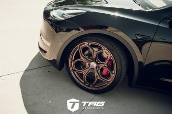 Model Y on Vossen HF-3 Wheels