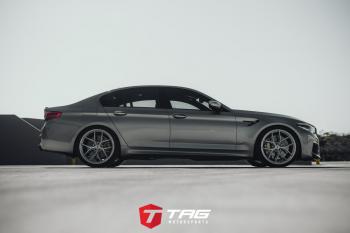 F90 M5 LCI on HRE 520M Wheels