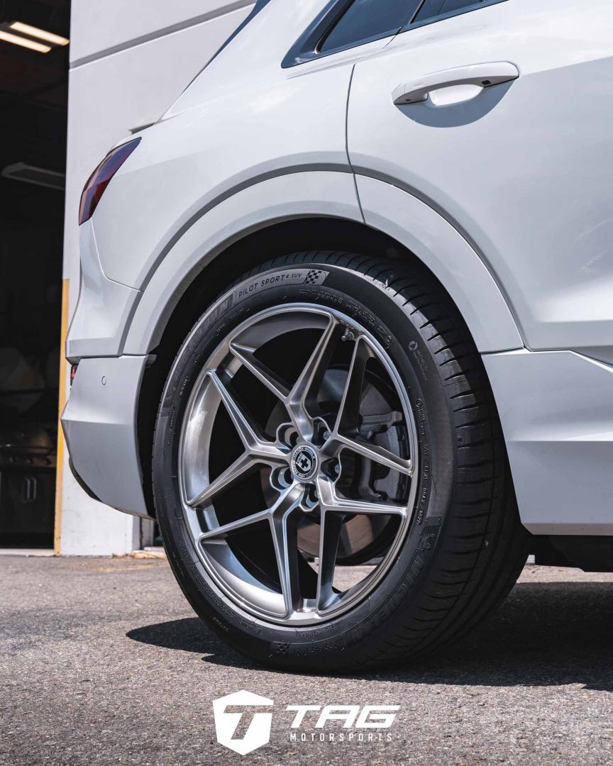 E-Tron SUV on HRE FlowForm FF11 Wheels | TAG Motorsports