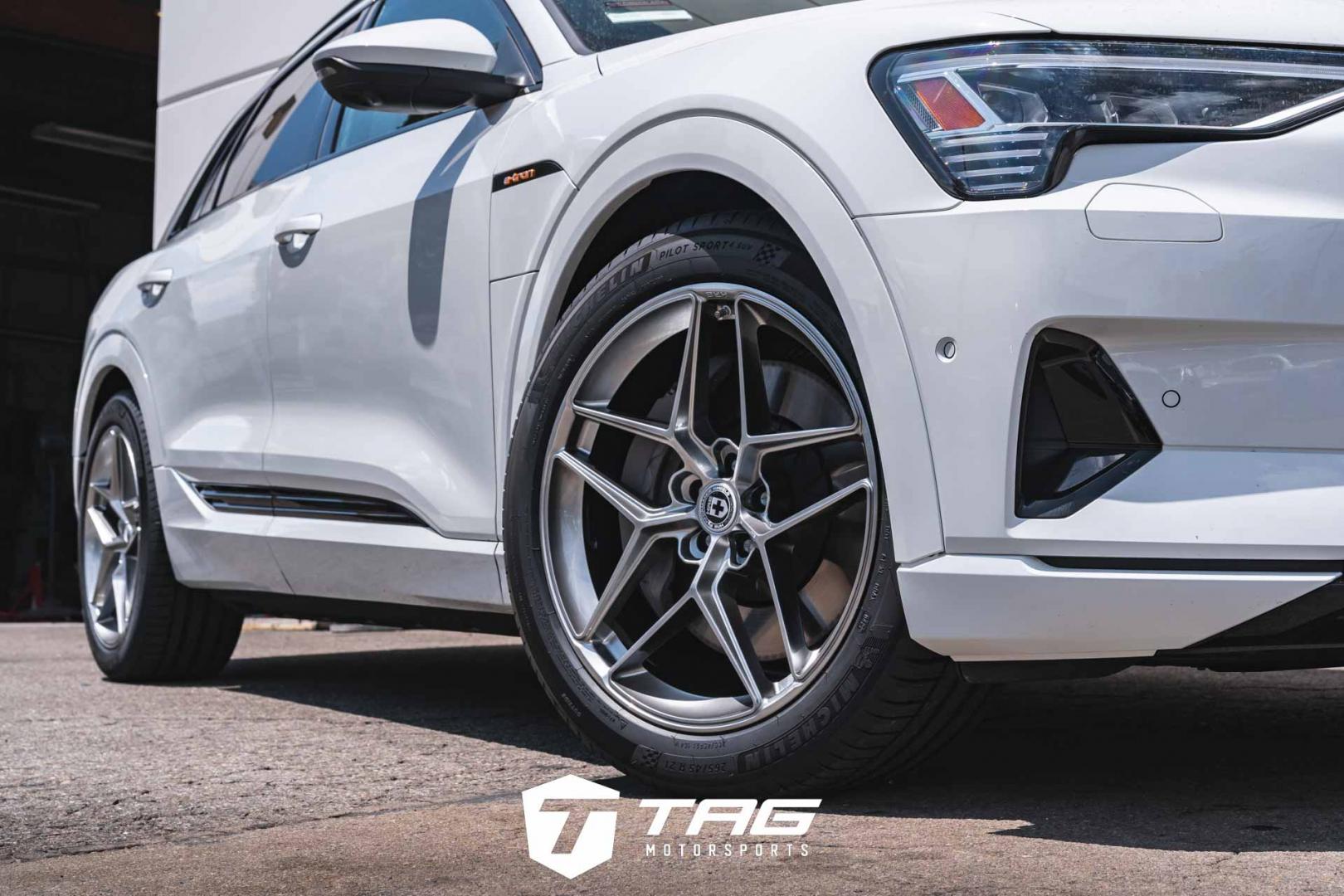 E-Tron SUV on HRE FlowForm FF11 Wheels | TAG Motorsports