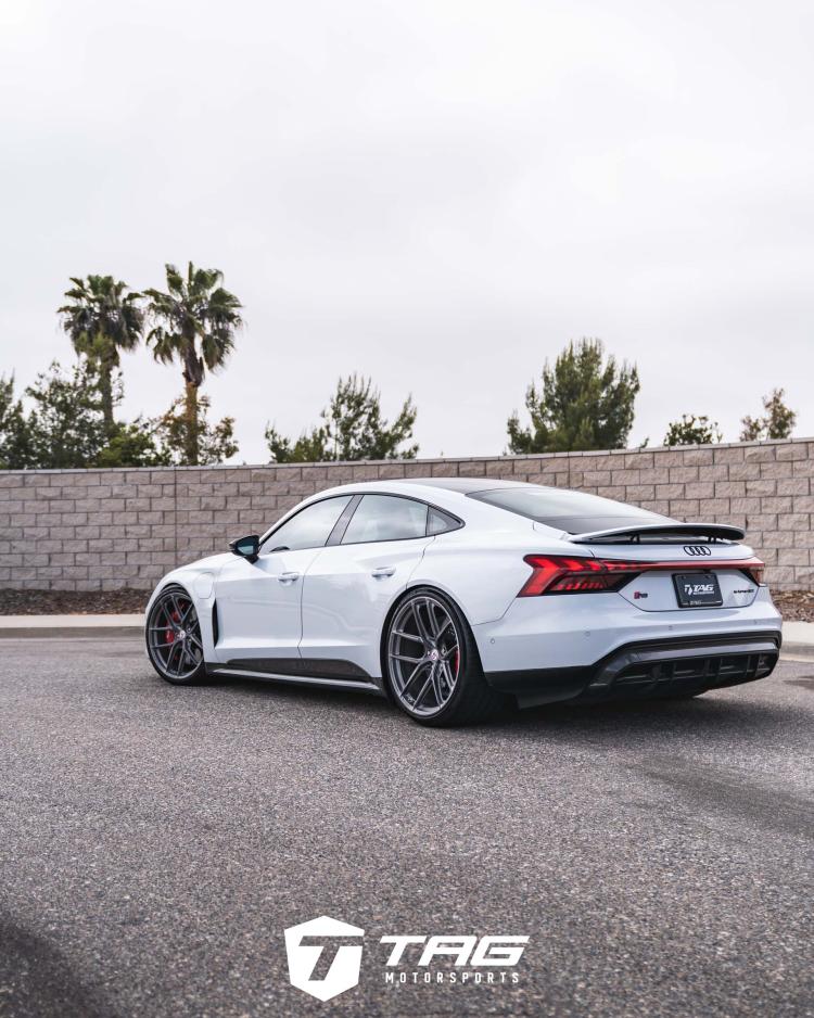 TAG RS e tron GT on HRE P101SC Wheels